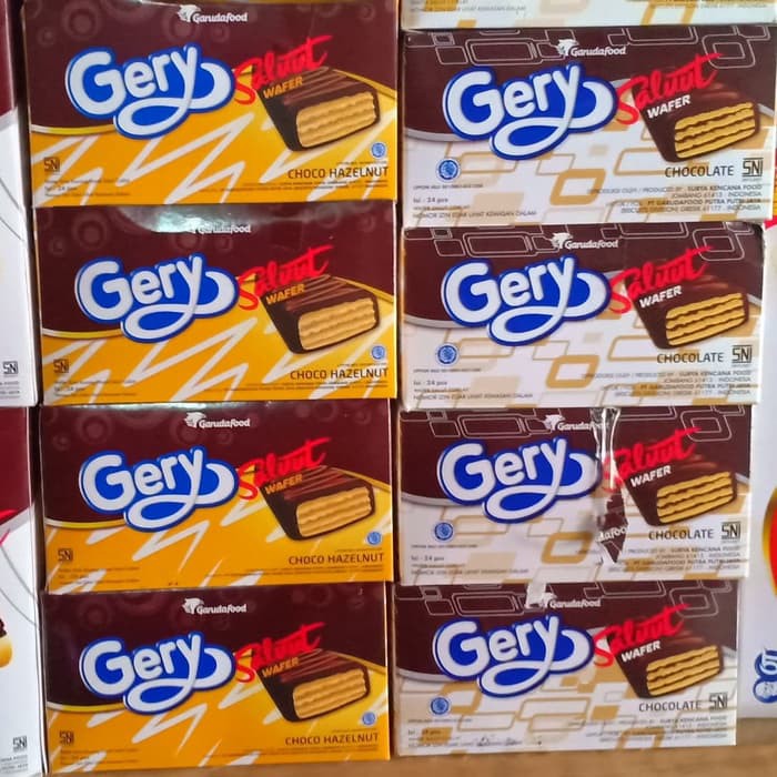 Gery Salut Saluut Wafer Chocolate Choco Hazelnut Contents 24pcs ...
