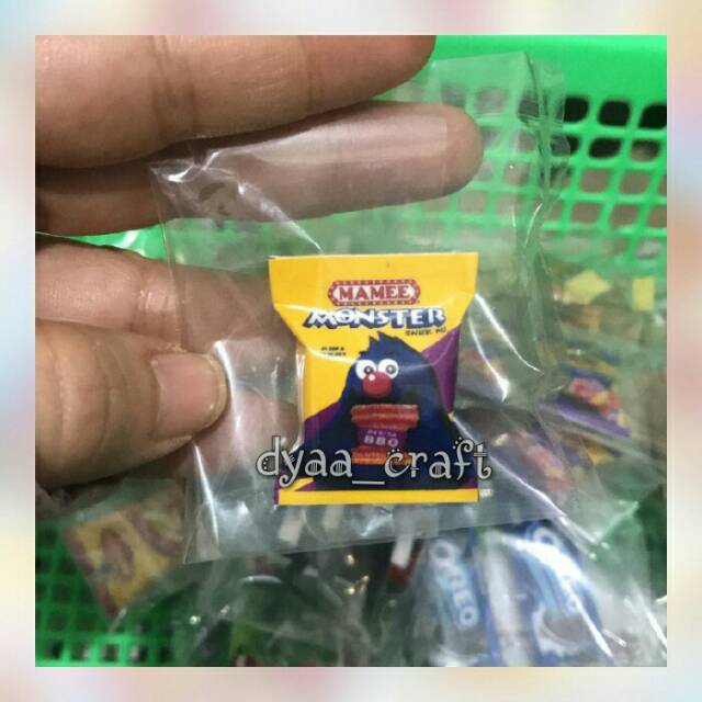GANTUNGAN Mamee Monster Miniature (Keychain, Magnet, Brooch) | Shopee ...