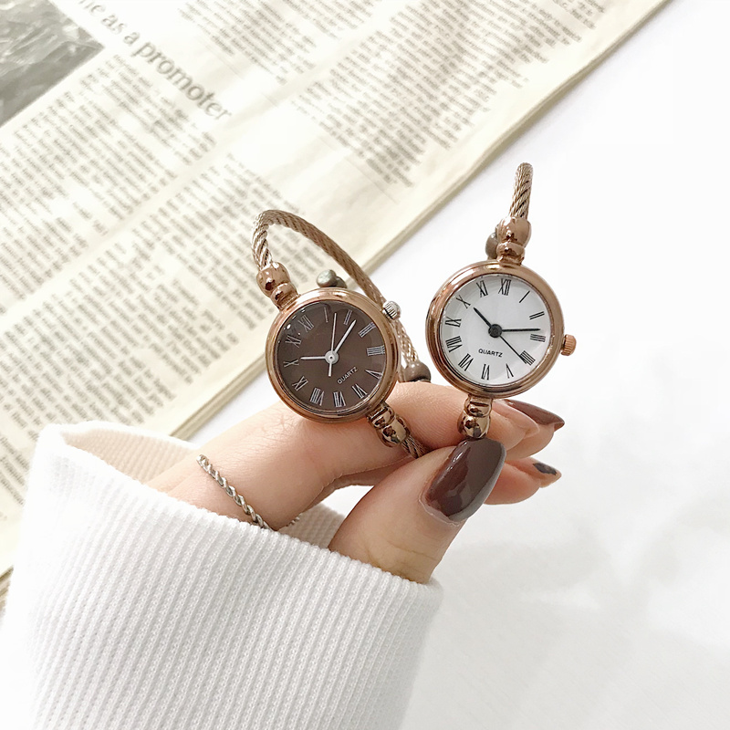 Retro Female Art Korean Style Simple Small Fresh Niche Watch | Shopee ...