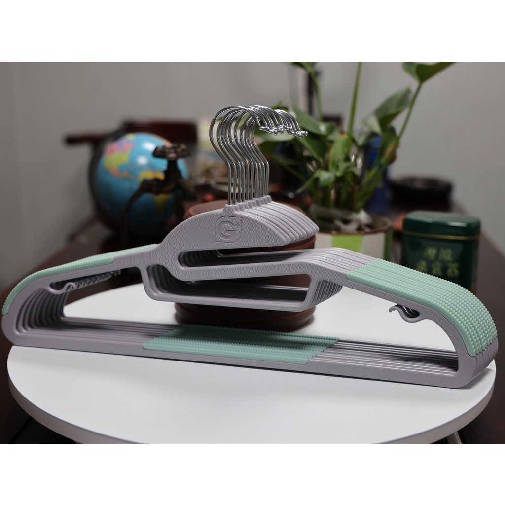 Easyhome.sg Homepower Hanger 10pcs - Clothes Hangers Wardrobe Closet ...