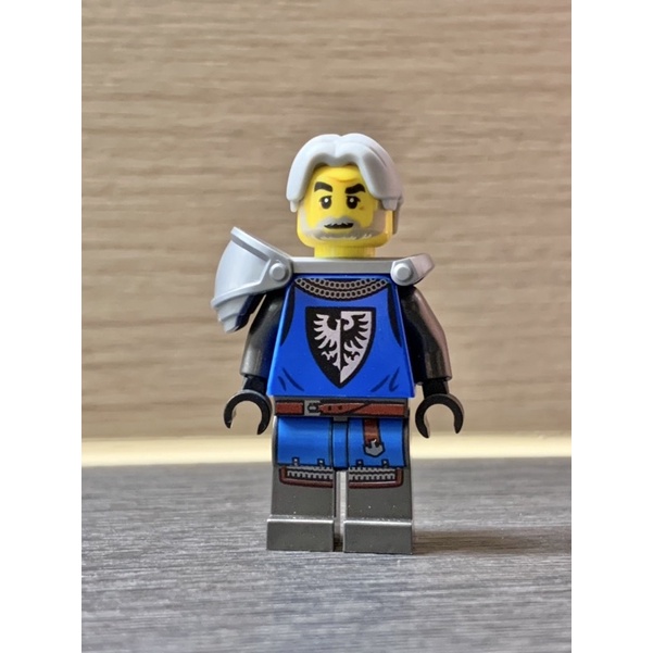 LEGO Minifigures: Falcon Knight Men (21325 Medieval Blacksmith ...
