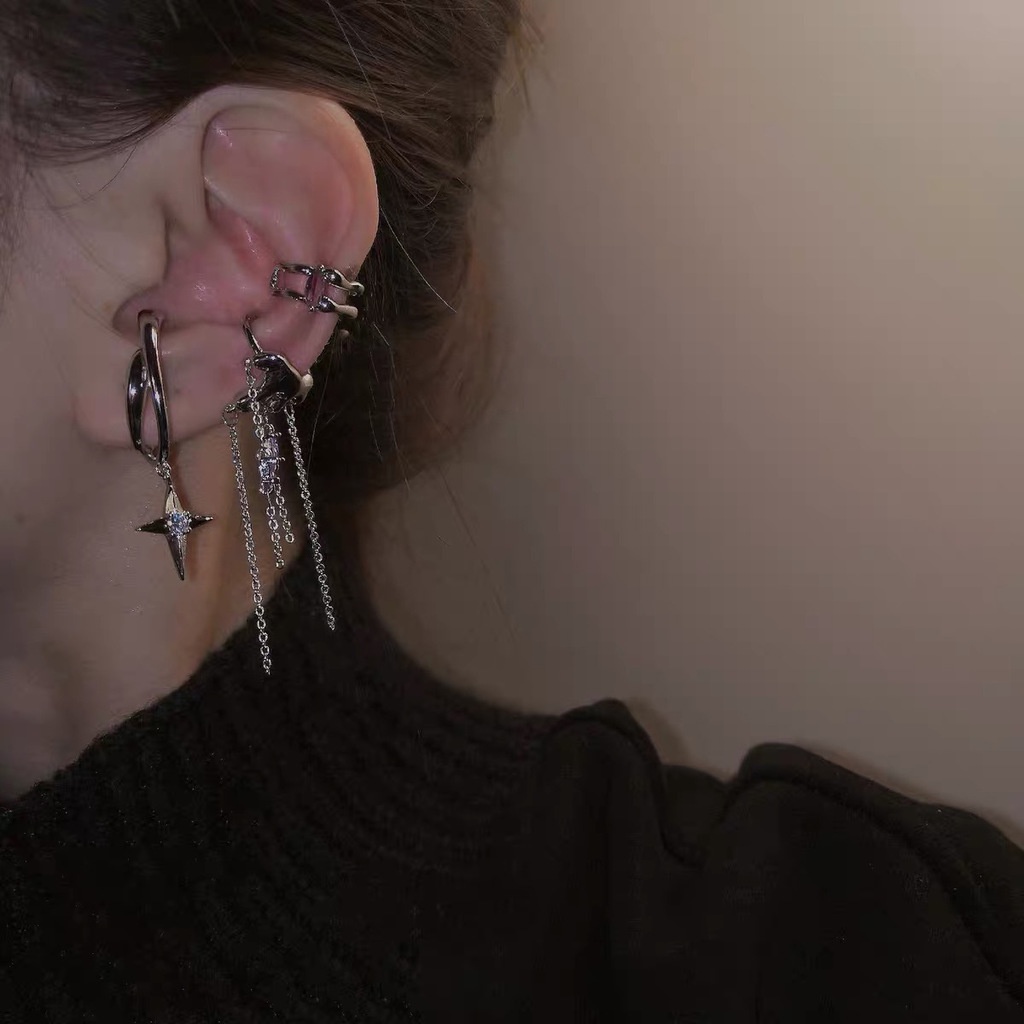 Diamond-Studded Starburst Ear Cuff 19A1540 Hip-Hop Fashion Dark ...