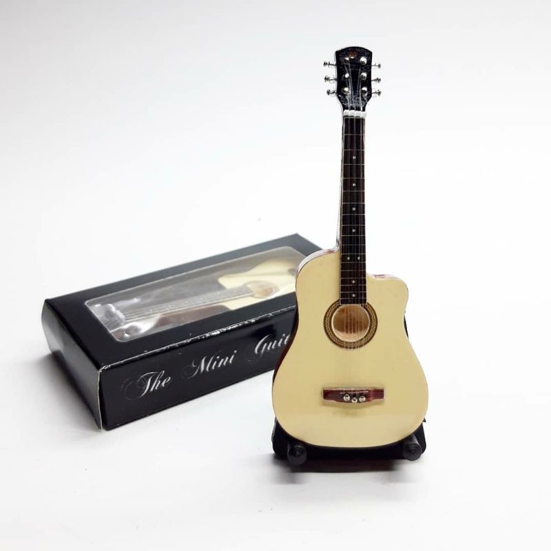 Miniature Acoustic Guitar Taylor 914CE Jae Day6 1/12 souvenir Music ...