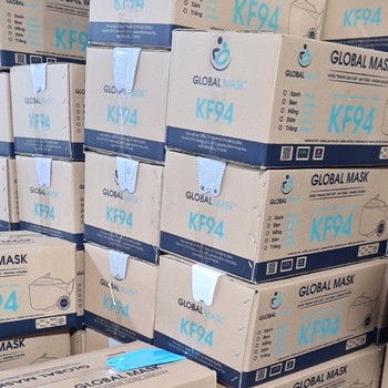 Global Mask Box - KF94 - 4D hugs the face (300c) | Shopee Singapore