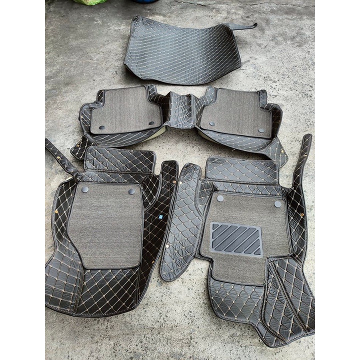 AUDI Q3 and A4 LEATHER CAR MATTING FOR NEW MODEL (BLACK and GOLD ...