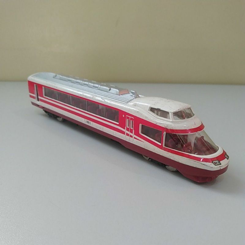 Yonezawa Diapet No. 014 1/100 scale R-69 Odakyu 10000 series HiSE ...