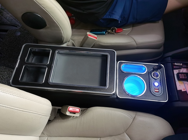 Honda Freed Toyota Sienta Armrest Console Storage Box With 5 USB Ports ...