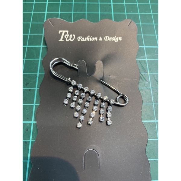 Safety Pin (Quality Imported Goods) | Shopee Singapore