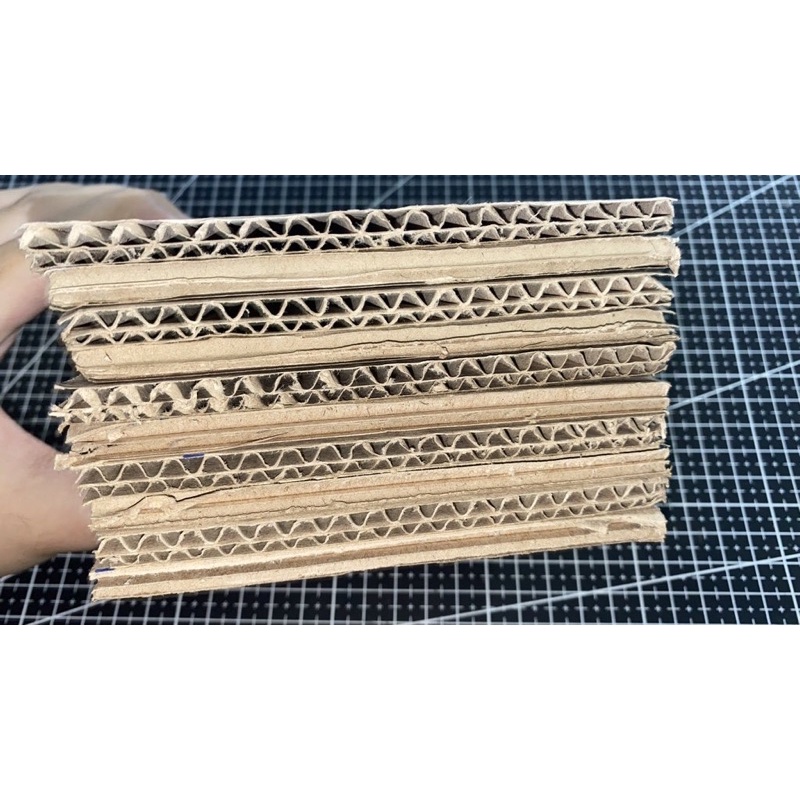 CORRUGATED CARTON PRE-CUT CARDBOARD FOR PACKAGING PHOTOCARDS | Shopee ...