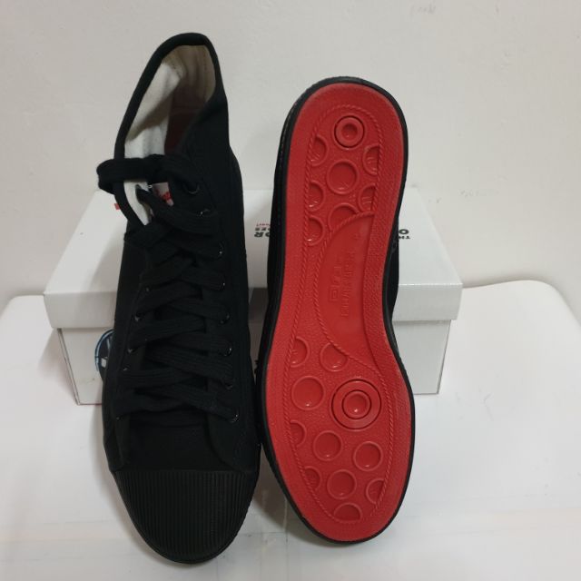 Kasut sepak takraw warrior hitam high cut kasut hitamhighcut black ...