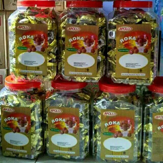 Apollo Roka Chocolate Wafers in Jars Contains 80 Pcs | Shopee Singapore