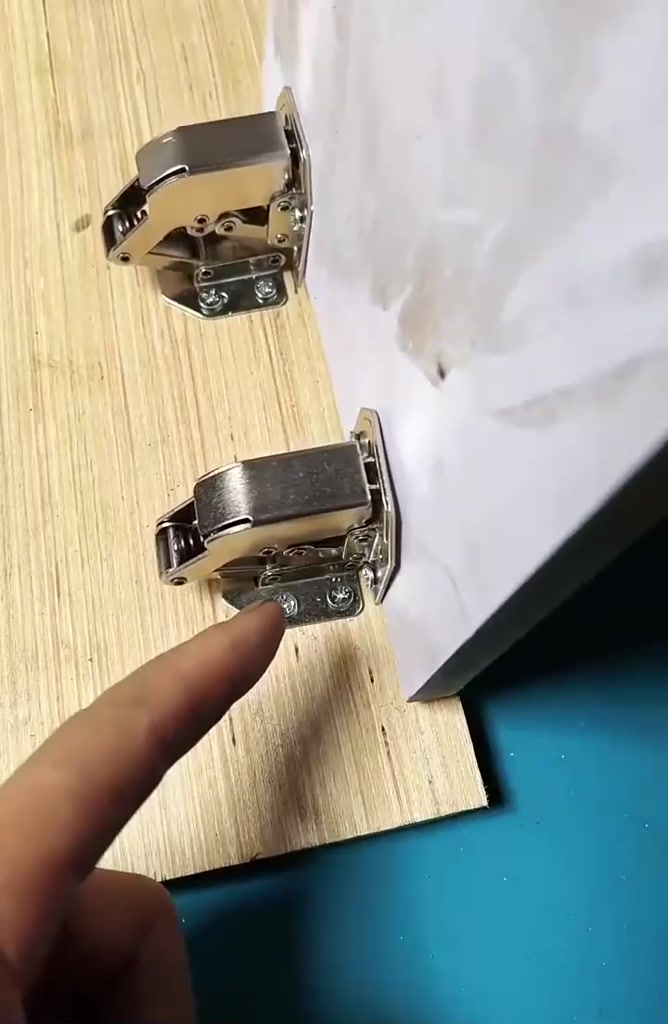 🎈SG STOCK🎈Non-drilling Silent Hinge Repair Kit Cabinet Hole Hinge ...