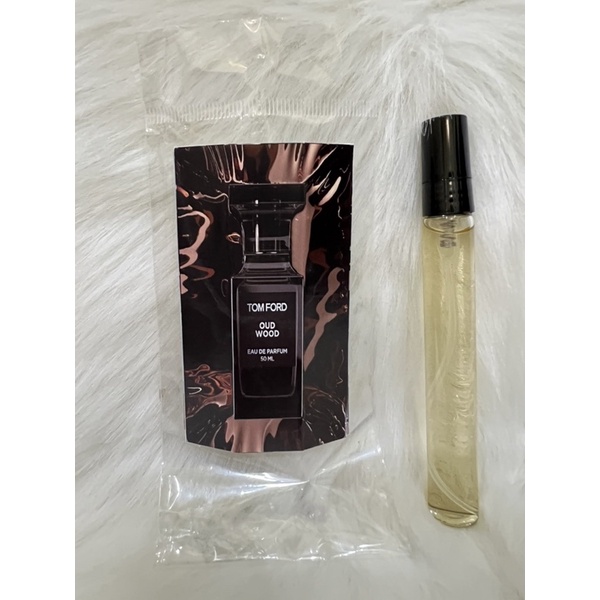 OUD WOOD Tom Ford - Travel pack (Reject Perfume) | Shopee Singapore