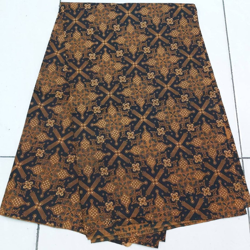 Solo Batik Jarik Cloth with sogan satrio wibowo motif | Shopee Singapore