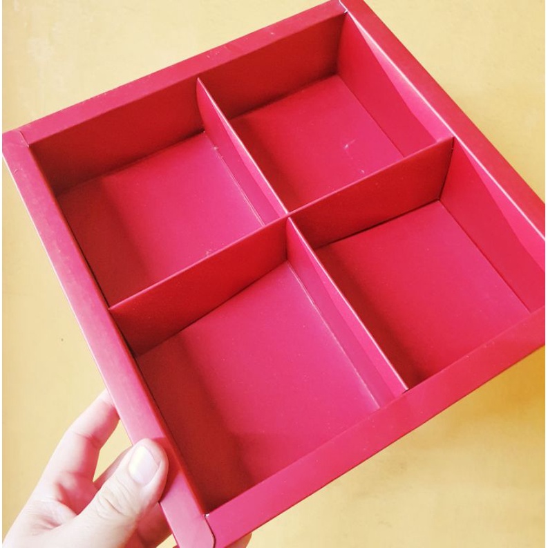 MERAH Plain mica box uk. 22x22x6 cm "L"RED" (1 pack contains 5 boxes ...