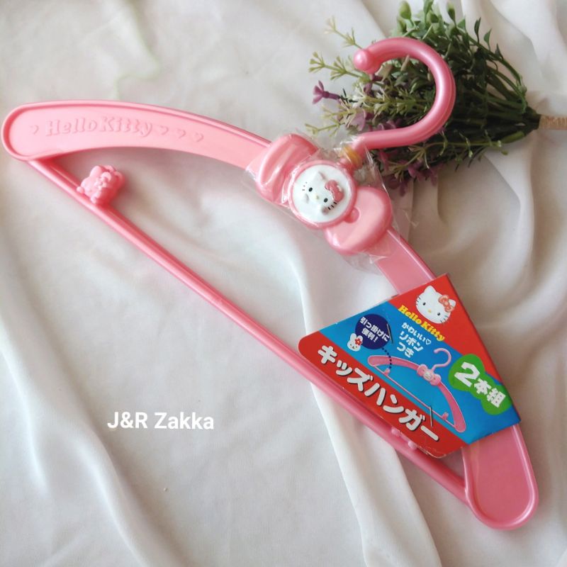 Hello Kitty Hanger (2pcs) Hello Kitty Hanger (2pcs) | Shopee Singapore