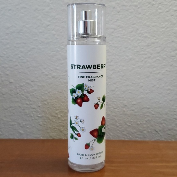 Bath & Body Works Strawberry Fine Fragrance Mist 236ml | Shopee Singapore