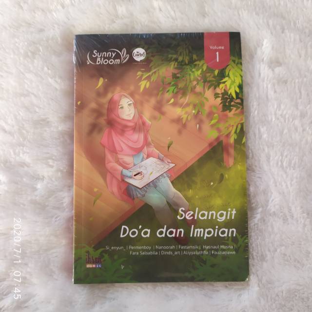 Sunny Bloom Muslimah Comic Volume 1 Exorbitant Prayers and Hopes ...