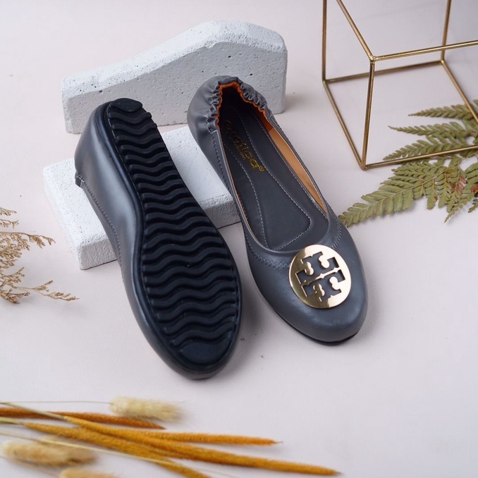 Latest Women's Shoes/Current Shoes/Flat Shoes & Ballerina/Slip On ...