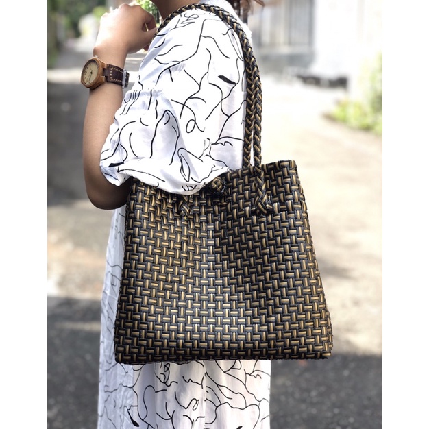 Size M BLACK GOLD PREMIUM JALI BAG / Woven BAG / RECYCLED PLASTIC BAG ...