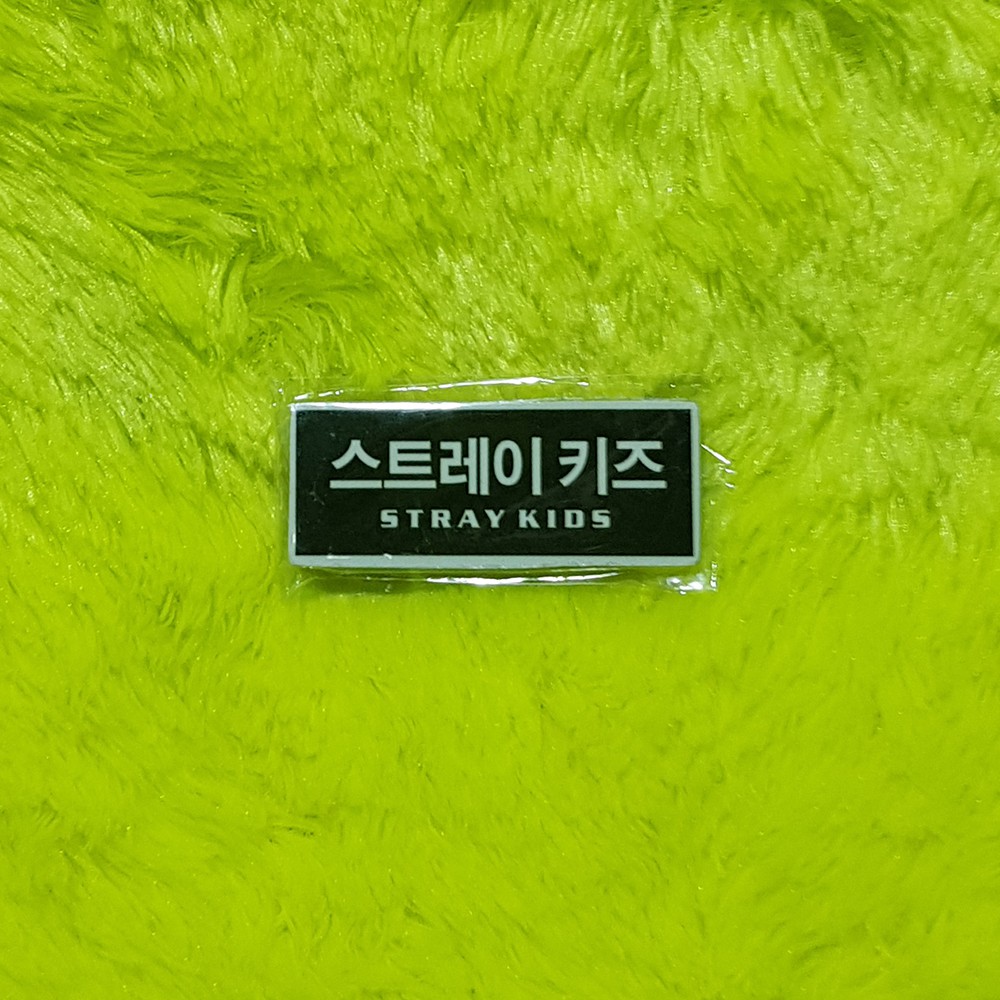 KAYU Kpop Nametag Stray Kids Skz Straykids Wood Name Tag | Shopee Singapore