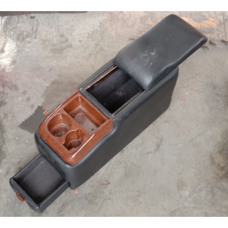 From Japan Centre Console Box Luggage Arm Rest Toyota Estima Acr30 ...