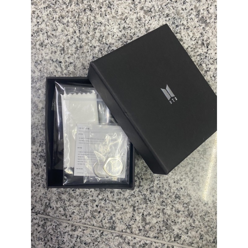 Bts ring official (lil damage) | Shopee Singapore