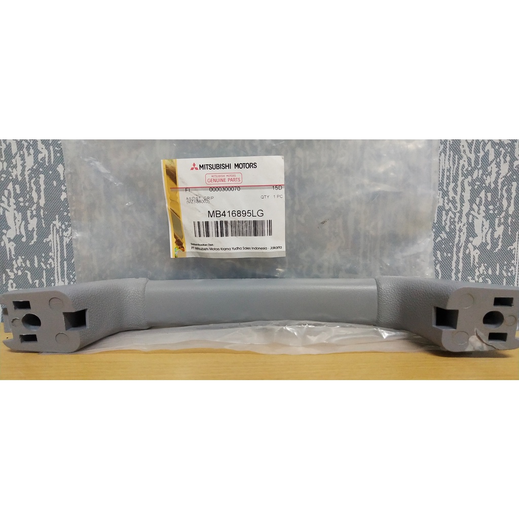 Cabin handle in L300 (mitsubishi) | Shopee Singapore