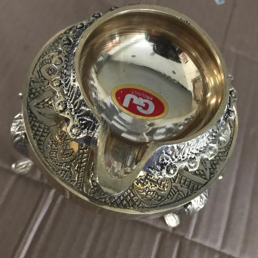Traditional Nanda Vasal Brass Mukkali Stand With Diya Lamp | Shopee ...