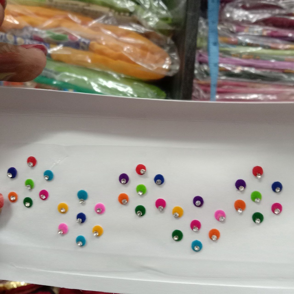 Bindi viral / Pottu / Bindi / Indian Bindi / Sticker Fashion Bindi ...