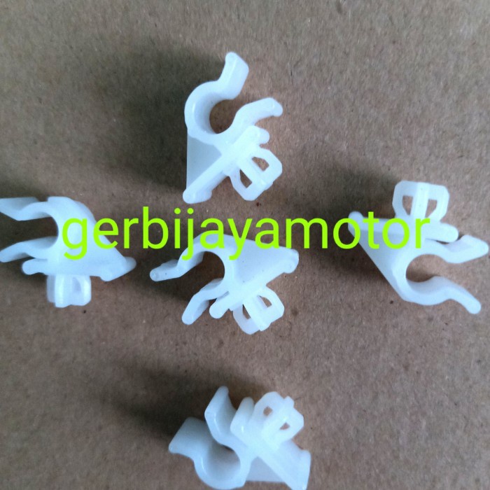 Plastic Click Button Hood Pole GT Feroza F70 Taft Engine | Shopee Singapore