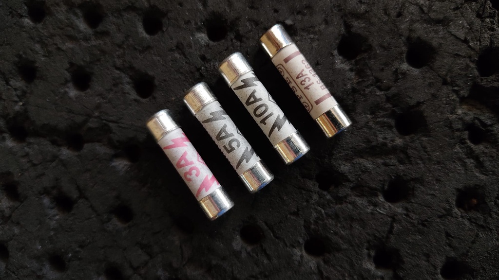 [APPROVED CERTIFIED] Ceramic Fuse Bundle BS1362 3A 5A 10A 13A 15A Amp ...