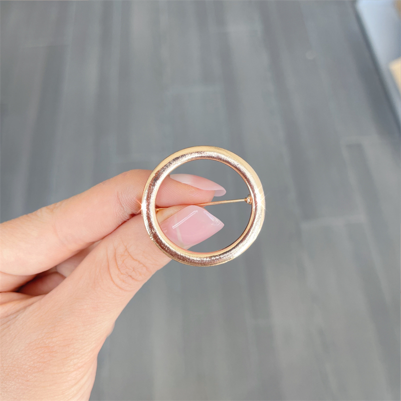 shawl brooch hijab pins garish and gaudy brooch simple brooch | Shopee ...