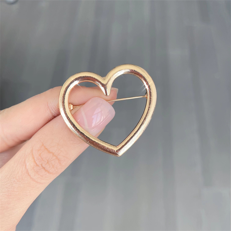 shawl brooch hijab pins garish and gaudy brooch simple brooch | Shopee ...