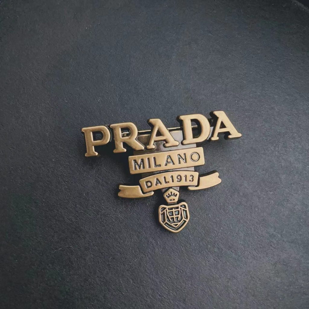 New Metal Pin Unique Retro Distressed Letter Brooch Bag Pin Decoration ...