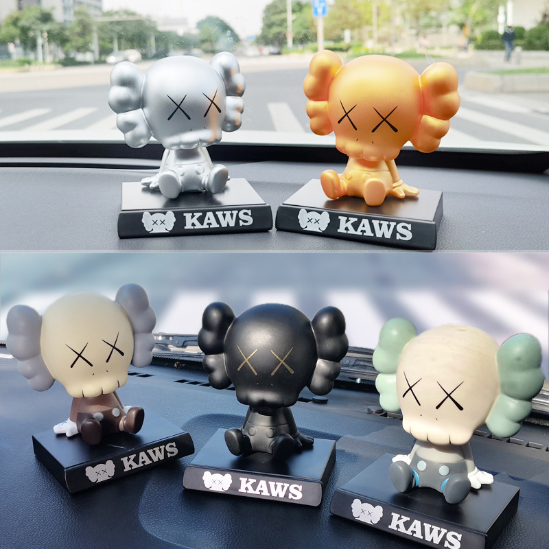 9 Style KAWS Anime Figure XX Eyes Lying Posture Car Decoration Shake ...