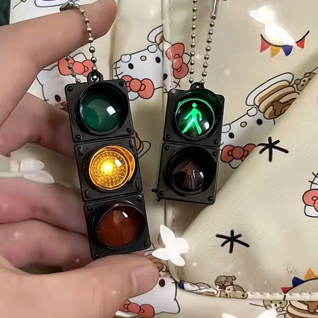 Electronic Traffic Light Metal Keychain Mini Pedestrian Light LED ...