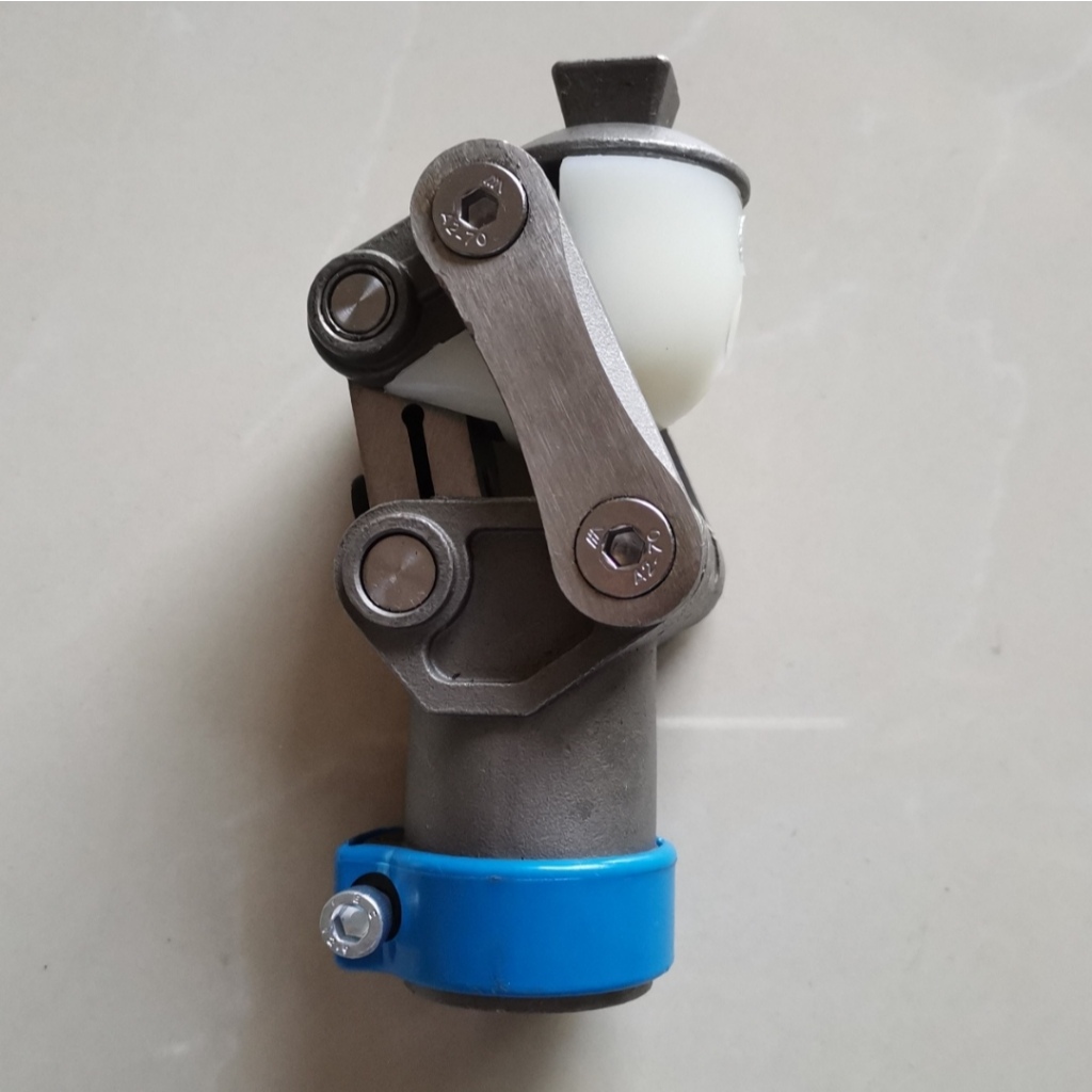 Prosthetic knee joint type II four-bar mechanical joint of the thigh ...