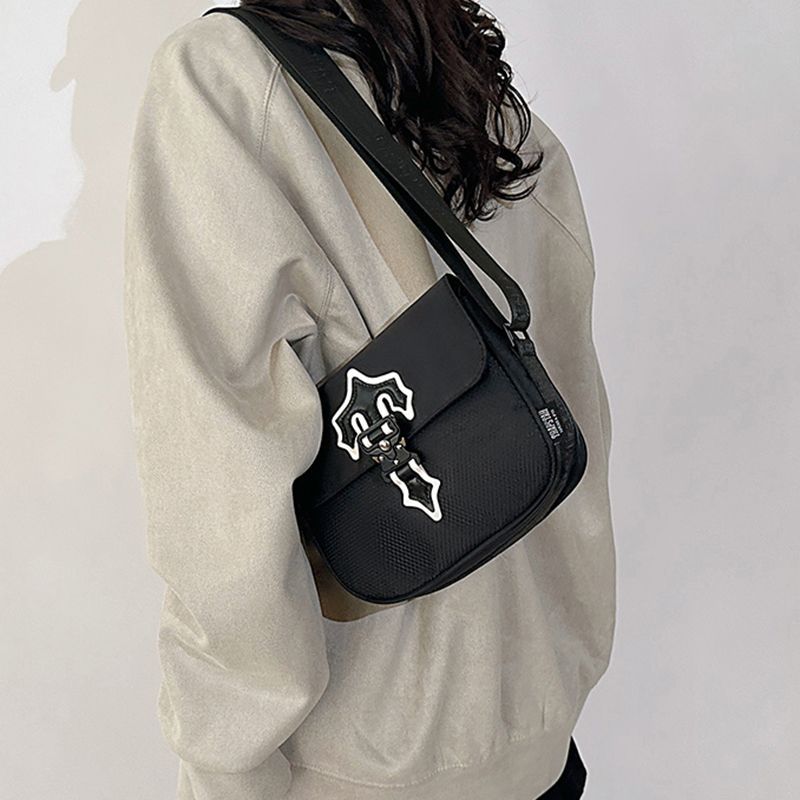 UK London trapstar bag men's shoulder bag London black crossbody bag ...
