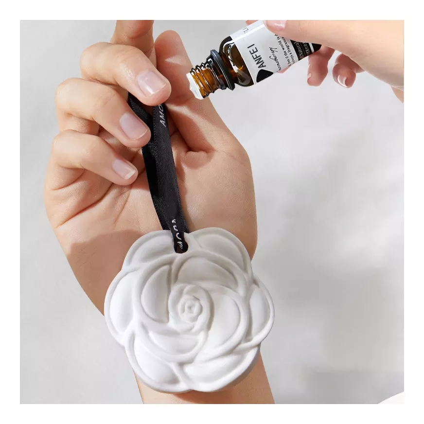 Camellia aroma stone Aromatherapy diffuser Hanging Plaster Car Pendant ...