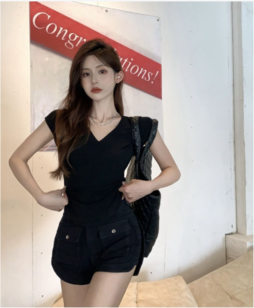 Women's Pure cotton slim fit solid color v-neck short-sleeved T-shirt crop top【9901】 | Shopee ...