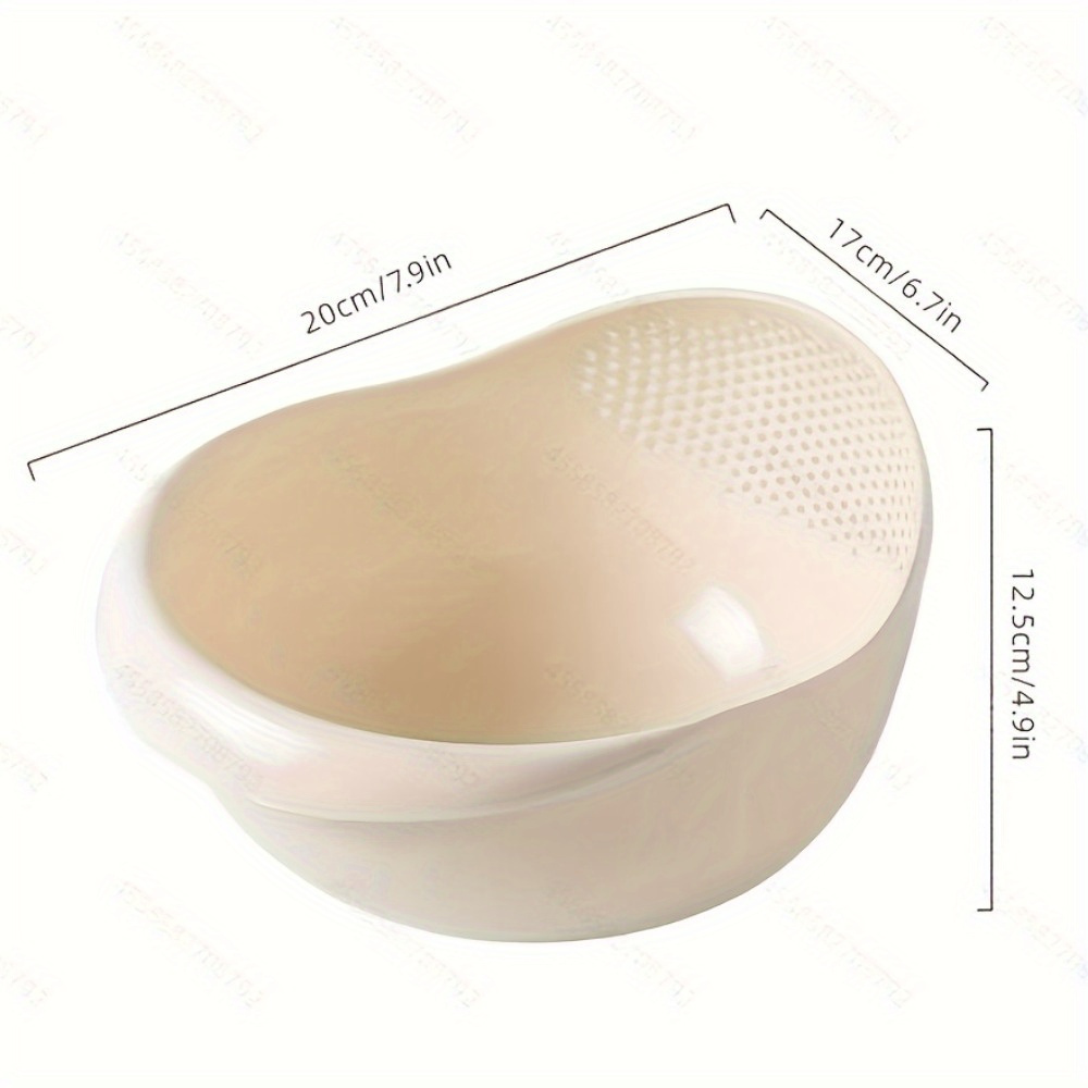 A multi-functional rice washing basket that can drain vegetables and ...