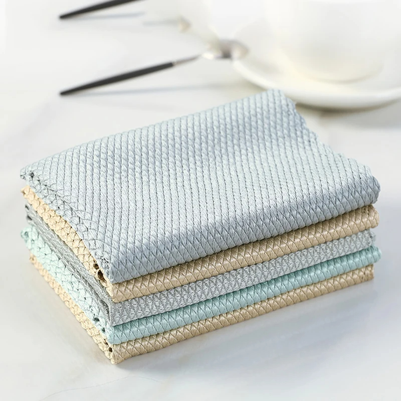 Fish Scale Microfiber Cloth for Streakless Glass & Mirror Cleaning, Oil ...