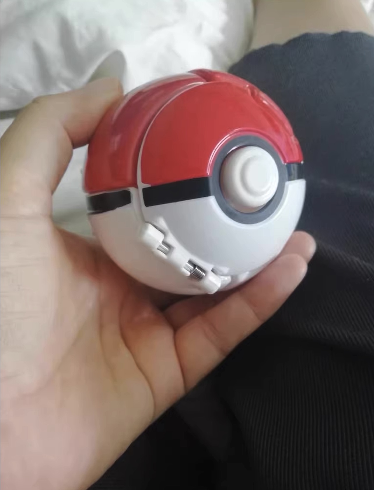 AAY-Throw Automatically Bounce Pokeball With Pokemon Pikachu Anime ...