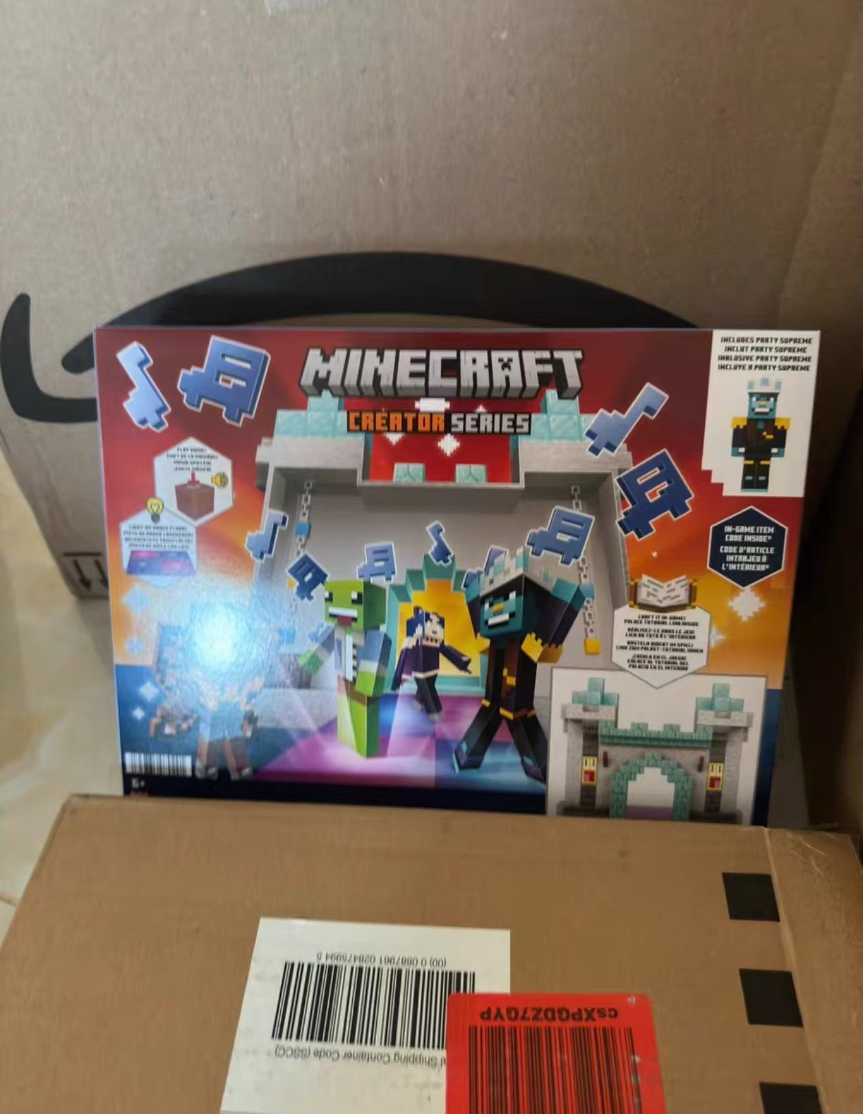 Minecraft Creator Series Playset, Party Supreme’s Palace Toy with ...