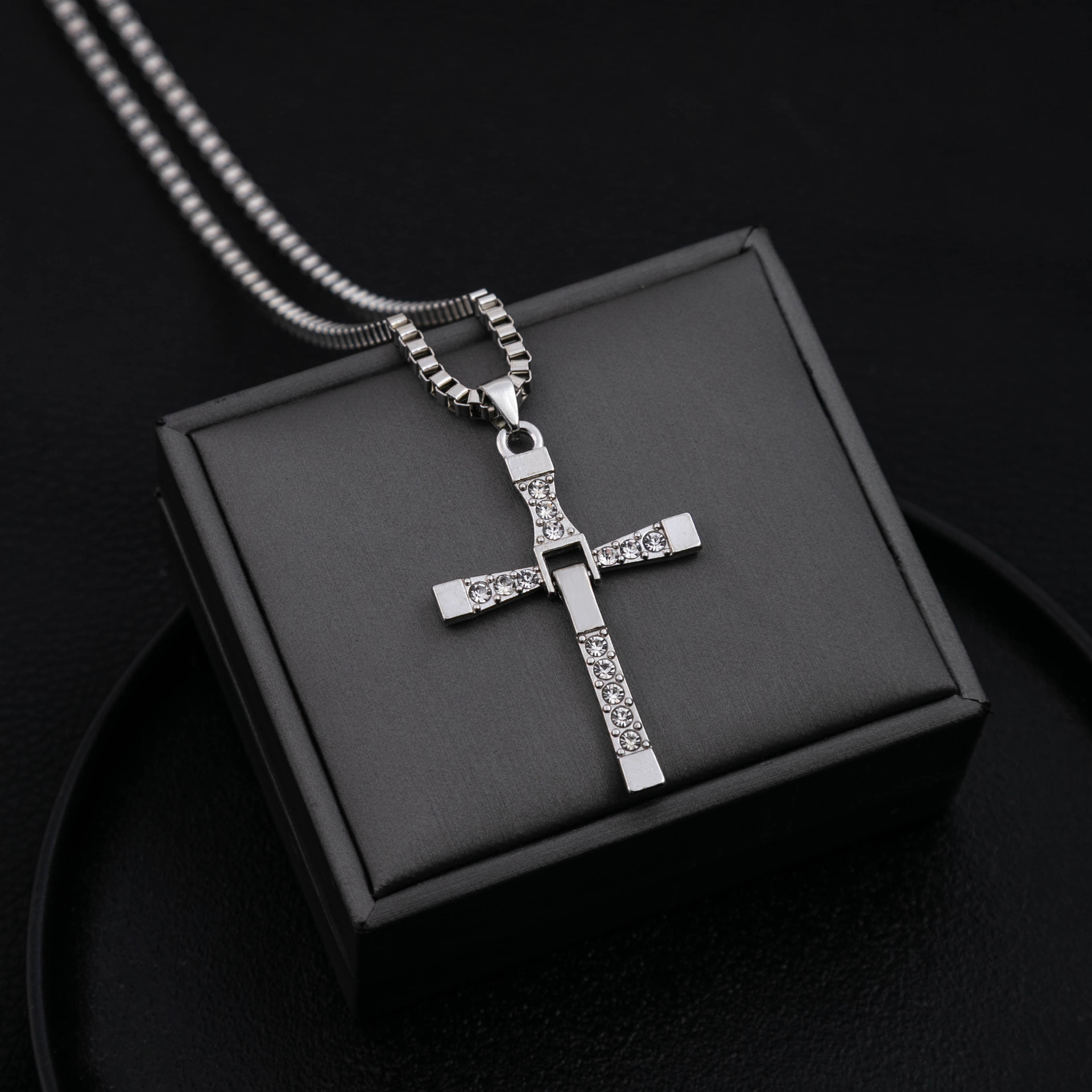 Fast And Furious Movie Collection Dominic Toretto Cross Chain Necklace ...
