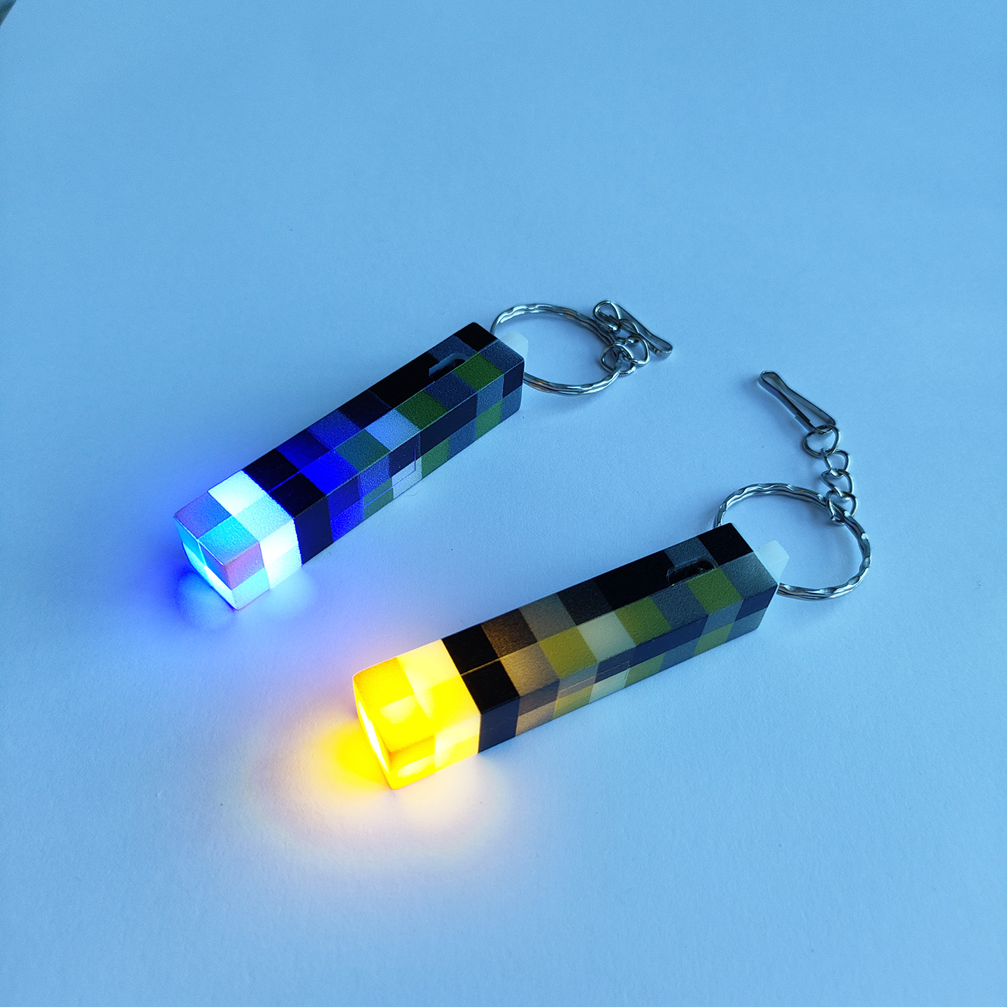 Minecraft Mini Torch Keychain Flashlight 7- Color-Changing ...