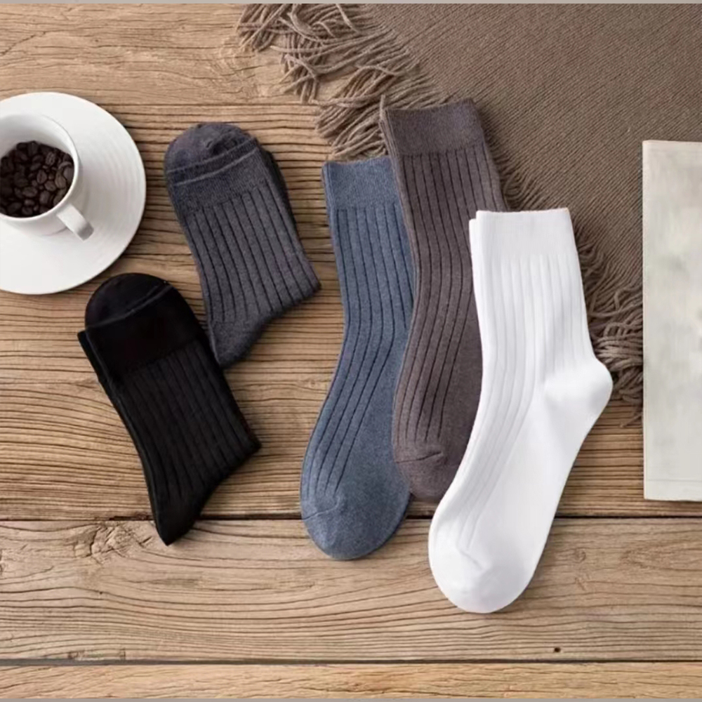 5 Pairs Mid length socks for men's autumn and winter color contrast ...