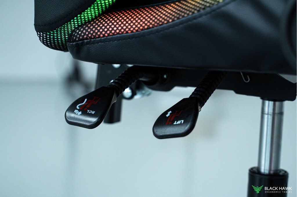 🦅 (𝐒𝐆 𝐒𝐓𝐎𝐂𝐊) Black Hawk RGB Gaming Chair / Gaming Chair / Computer ...