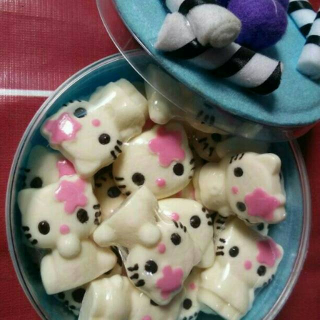 Hello kitty character chocolate | Shopee Singapore